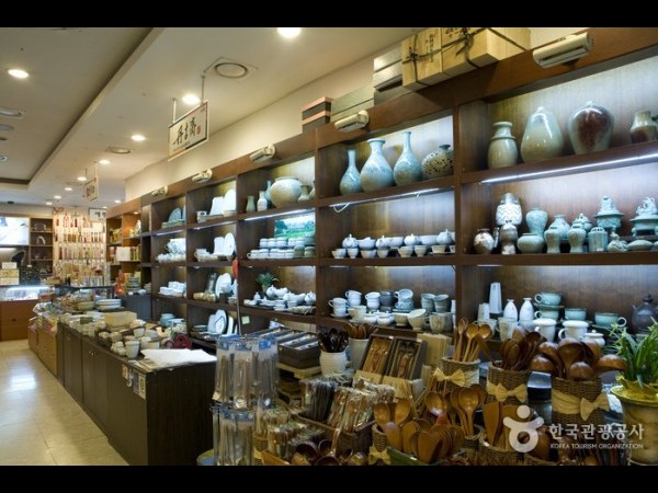 Insa Art Plaza | 인사아트 프라자 : TRIPPOSE