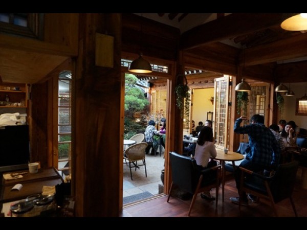 Tteul Gwa Dawon | 뜰과다원 : TRIPPOSE