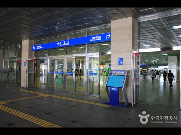 Suwon station | 수원역 : TRIPPOSE