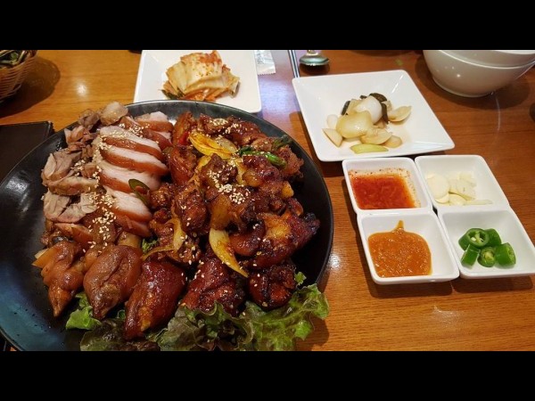 Won Halmeoni Bonga | 원할머니본가 : TRIPPOSE