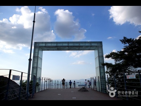 Apsan Observatory | 앞산전망대 : TRIPPOSE