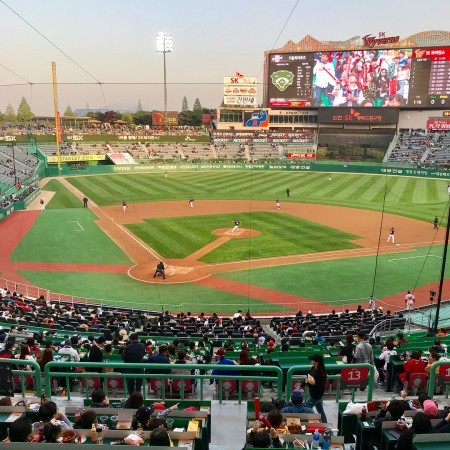 May: Baseball picnic filled with happiness and dream : TRIPPOSE